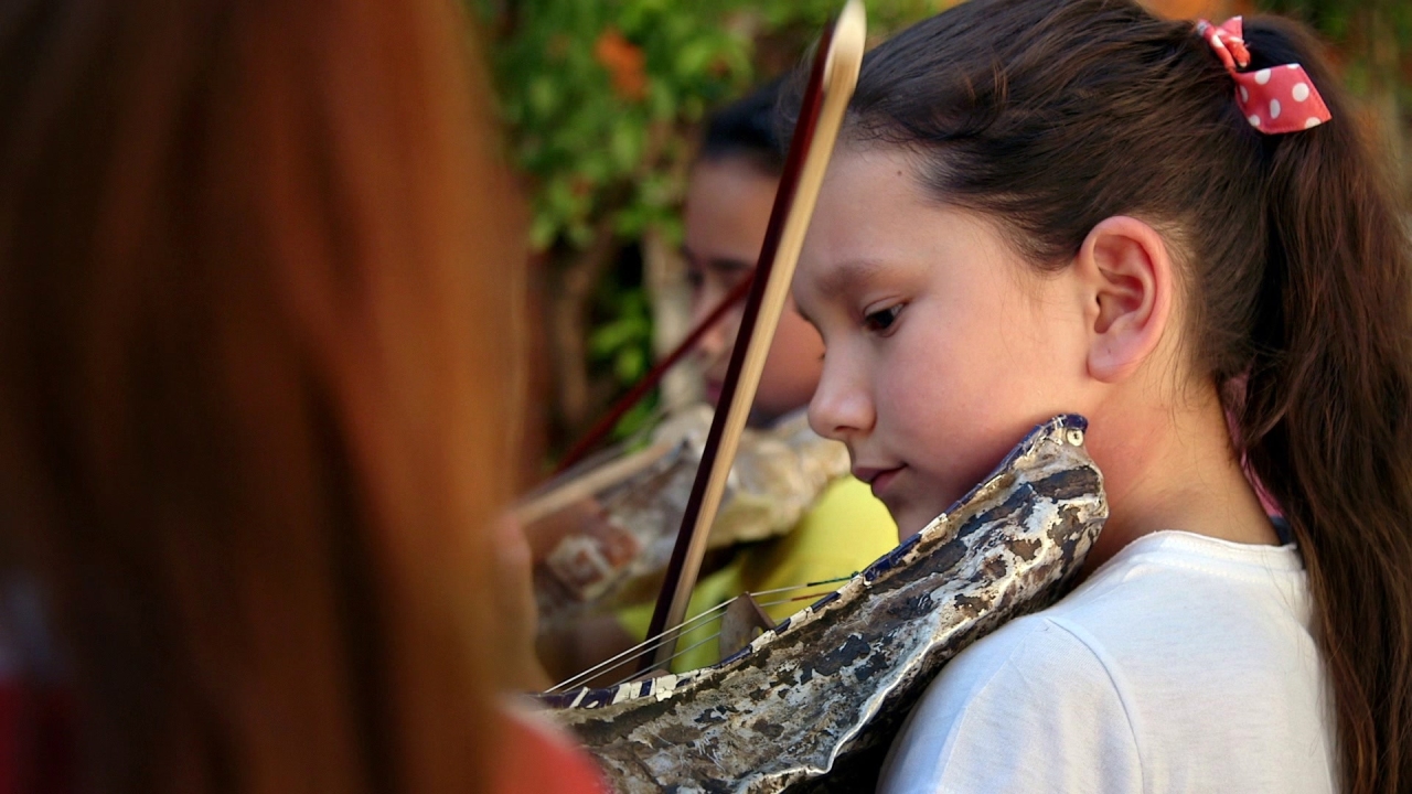 Landfill Harmonic Reviews - Metacritic