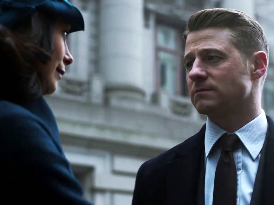 Gotham: Gordon Delivers A Message To The People Of Gotham - TV Guide