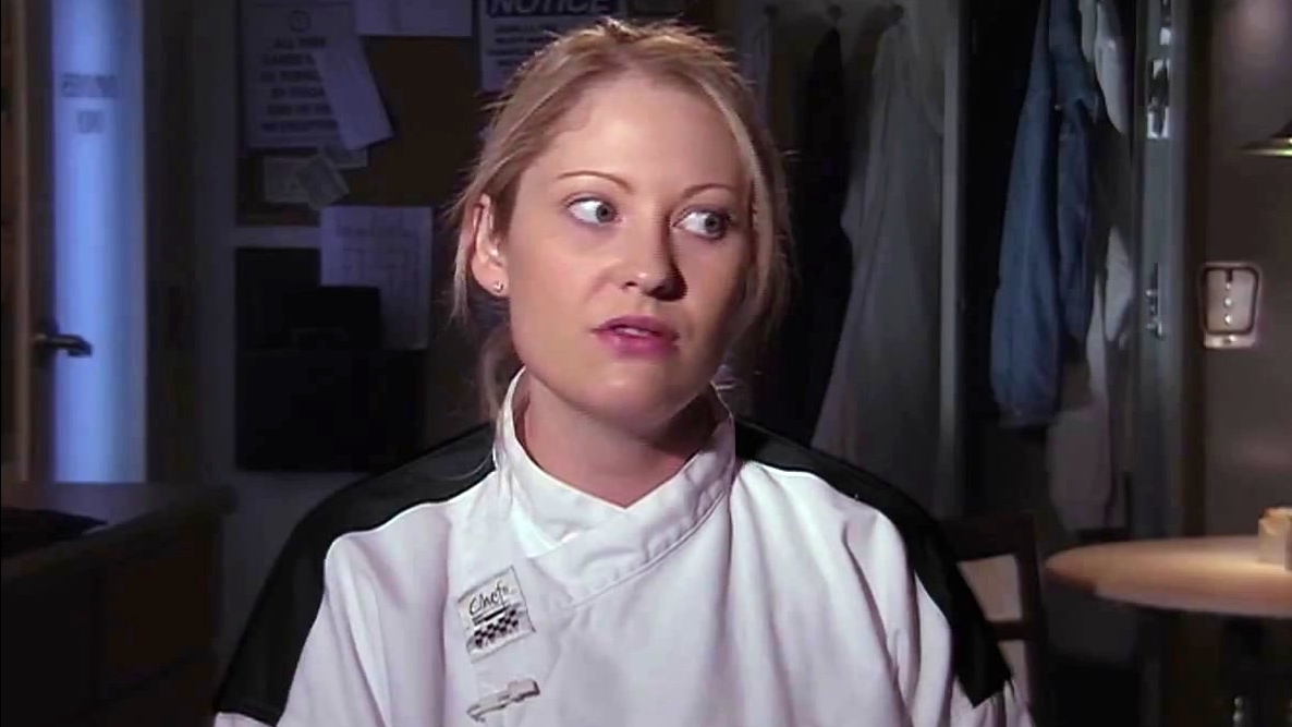 Hell's Kitchen: The Women Get To Play Virtual Reality Video Games - TV ...