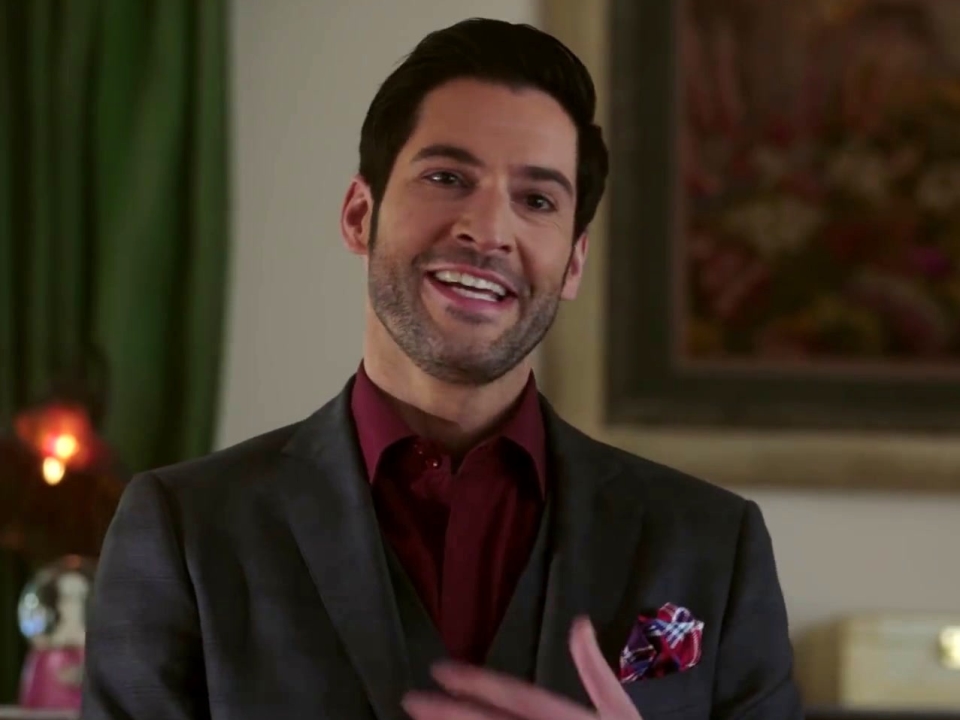 Lucifer: Dan Checks In With Chloe Before His Flight To Hawaii - TV Guide