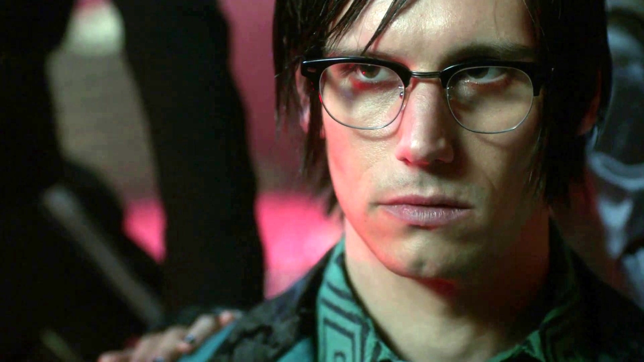 Gotham: Bruce Wayne Recalls How His Parents Died - TV Guide