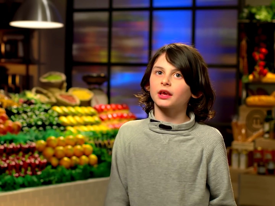 Masterchef Junior: Gonzalo Cooks Up An Asian Style Fried Chicken Thigh ...