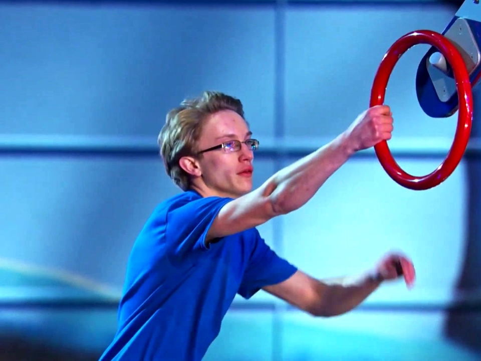 American Ninja Warrior: Kyle Soderman Slips Up - TV Guide