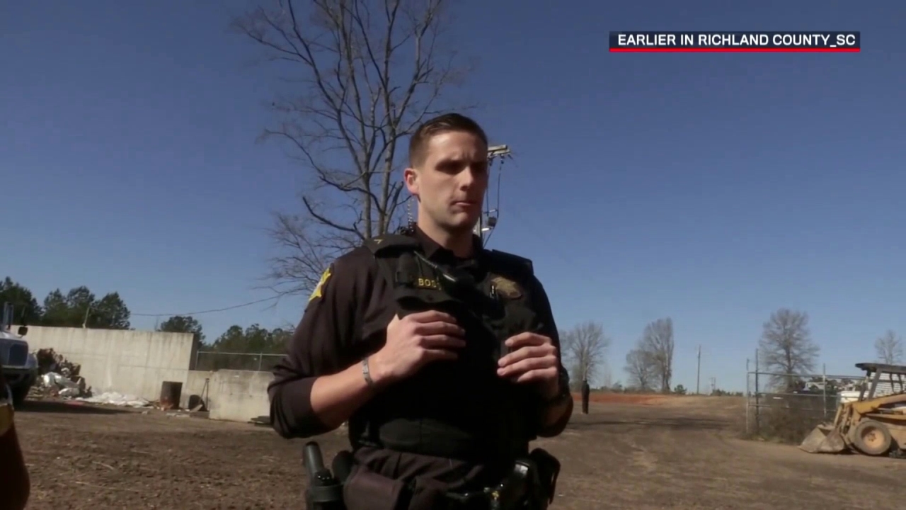 Live Pd Officer Gets Emotional After Talk With Veteran Tv Guide
