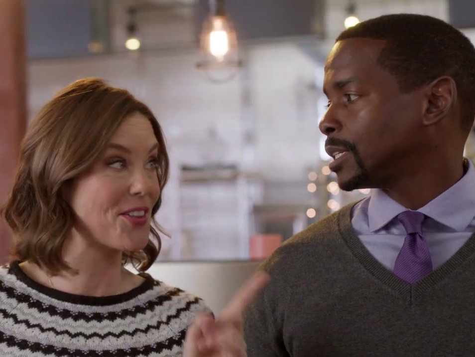 Sister Swap Christmas In The City Sneak Peek Tv Guide