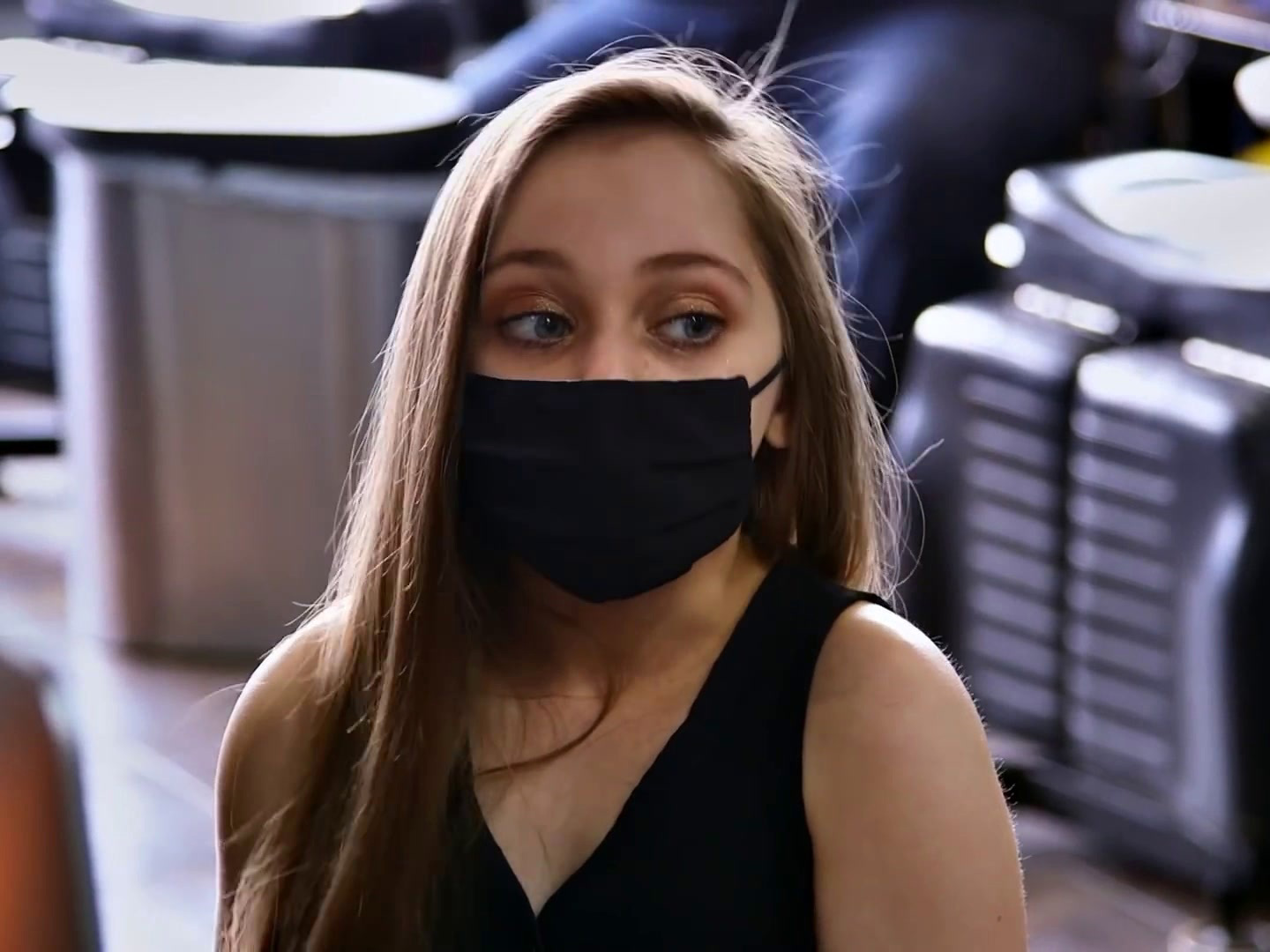 I Am Shauna Rae: Shauna Gets Carded at a Sex Shop - TV Guide