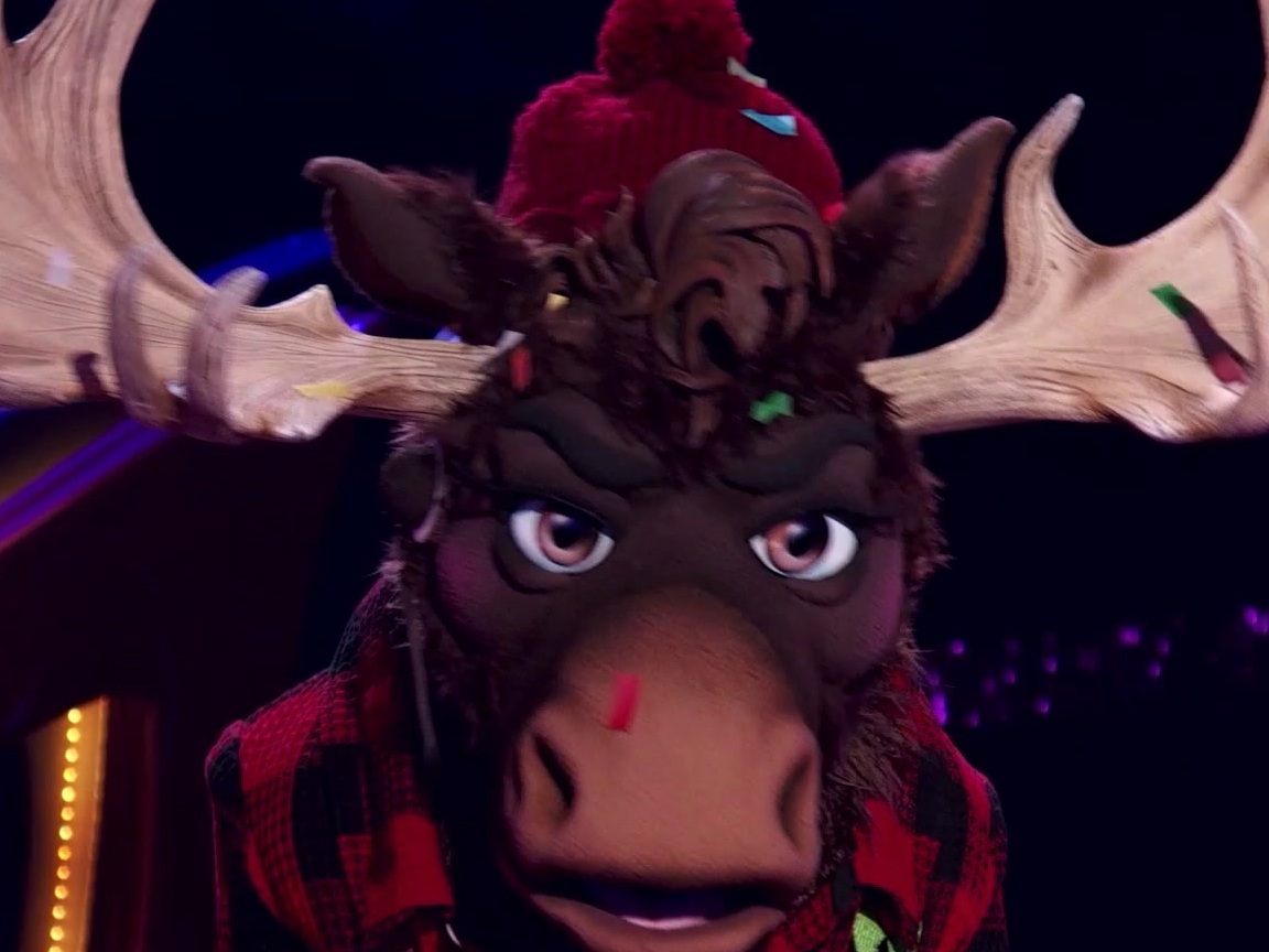 The Masked Singer: Queen Of Hearts Performs What's Going On - TV Guide