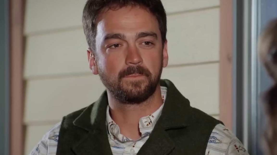 Farmer Wants A Wife: Mitchell Sits Down With Sydney's Dad For A Talk ...