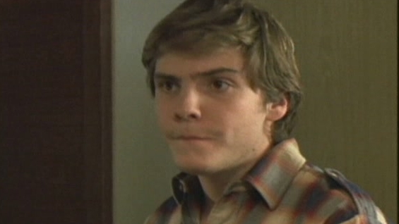 Goodbye, Lenin! Scene: Restoring The Room - TV Guide