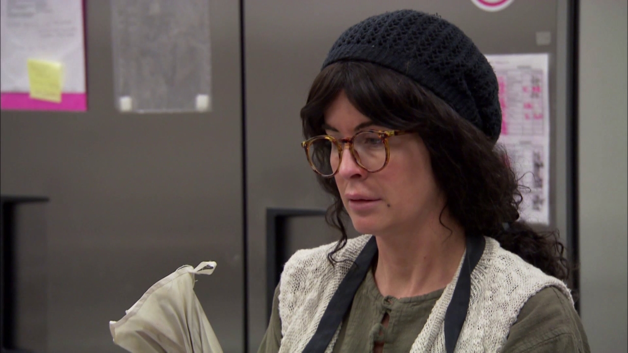 Undercover Boss: Gigi's Cupcakes - TV Guide