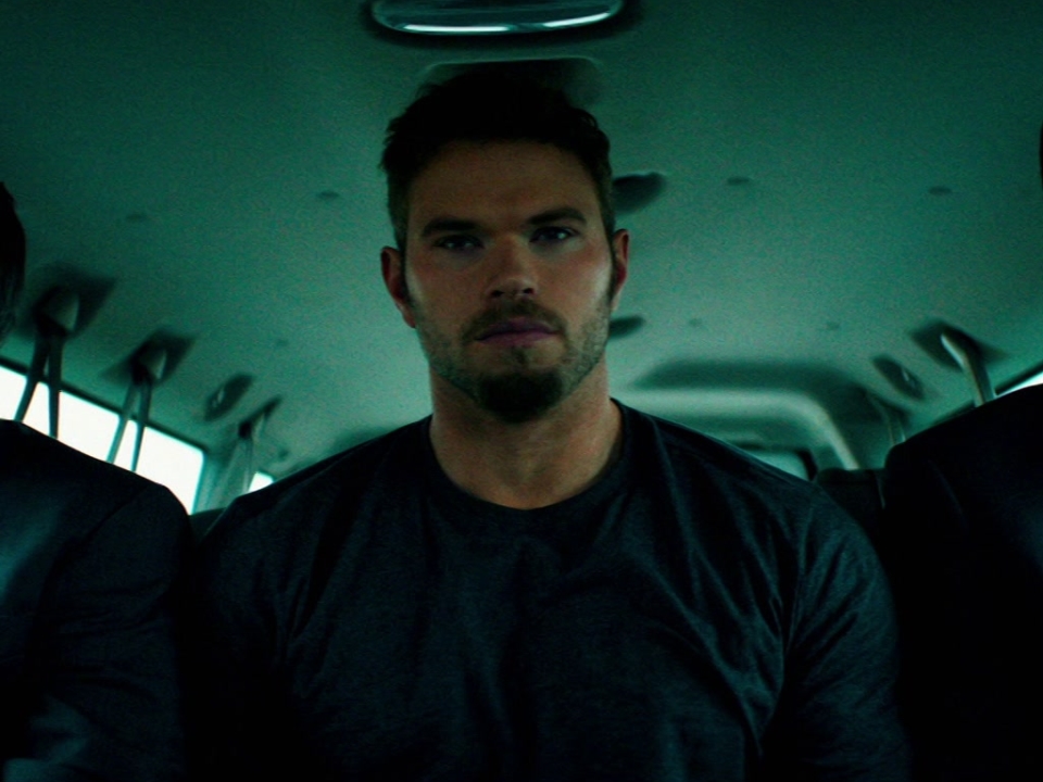 Extraction: Gina Carano On The Character Victoria - TV Guide