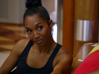 Girls Cruise: Lil' Kim, Chilli, Mya & The Girls Cruise Gang Visits ...