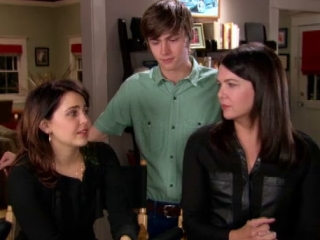 Parenthood: Julia And Joel Speak To Victor - TV Guide