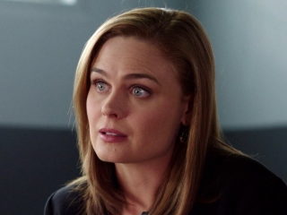 Bones: Do I Have A Line Here? (Gag Reel) - TV Guide